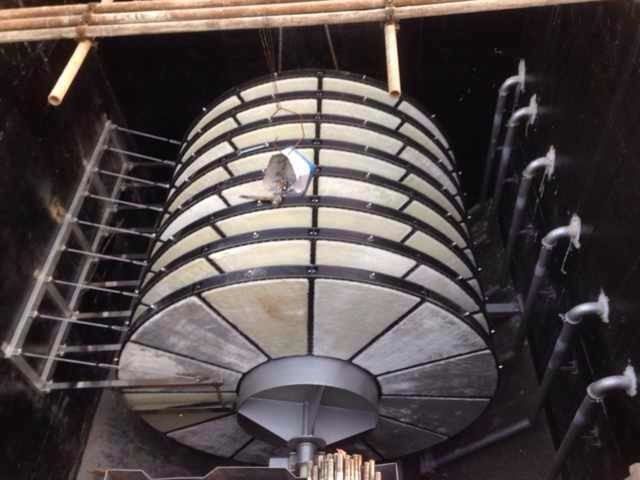 New design submerged fiber cloth disc filter / truntable fiber cloth ...